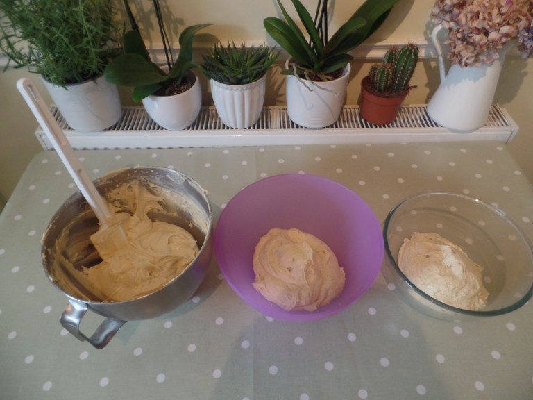 Recipe: Neapolitan Drip Cake – Crumble and Crunch