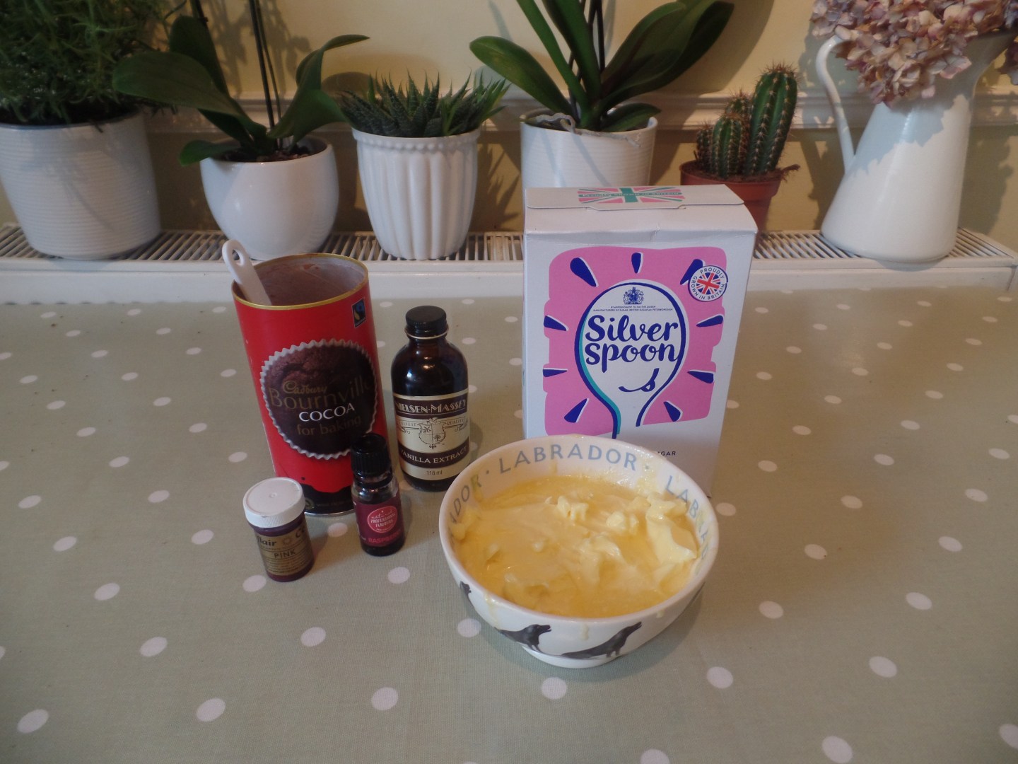 Recipe: Neapolitan Drip Cake – Crumble and Crunch